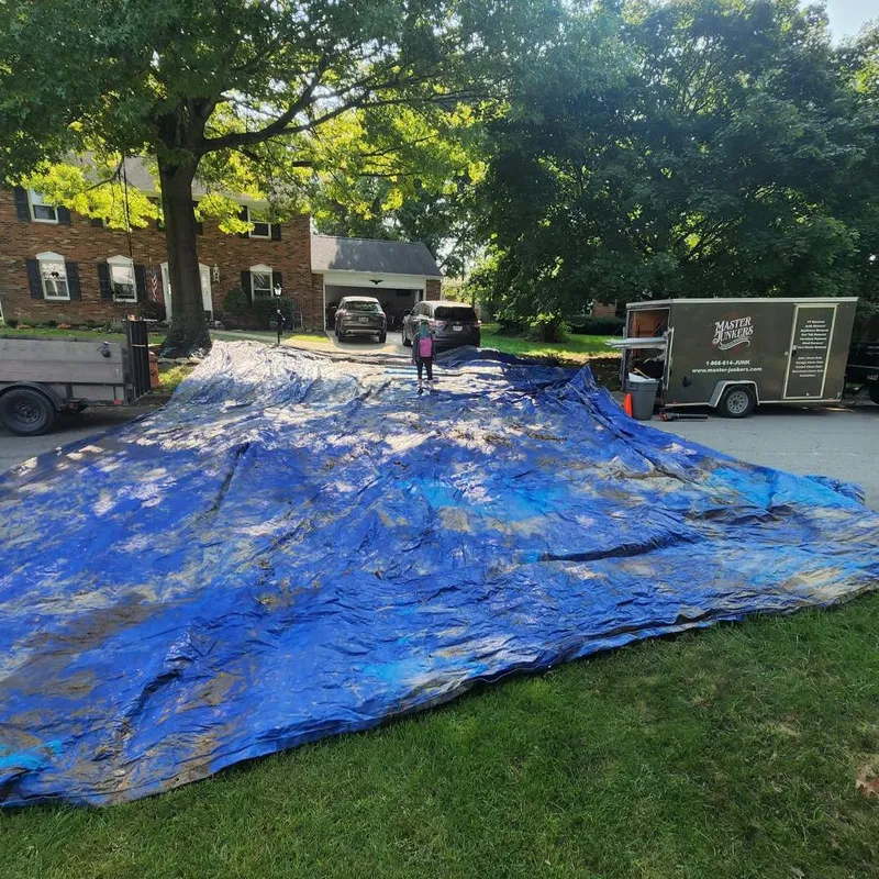 Junk Removal Services in Delaware, Ohio | Master Junkers